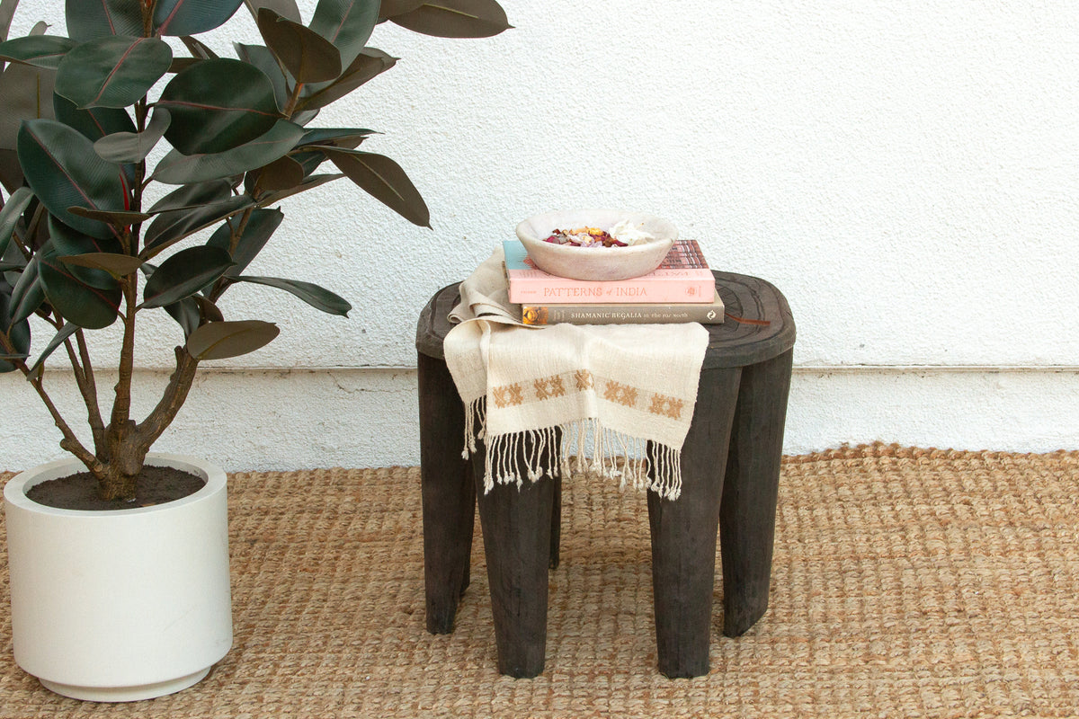 Original Nupe Carved Coffee Table– DE-COR | Globally Inspired