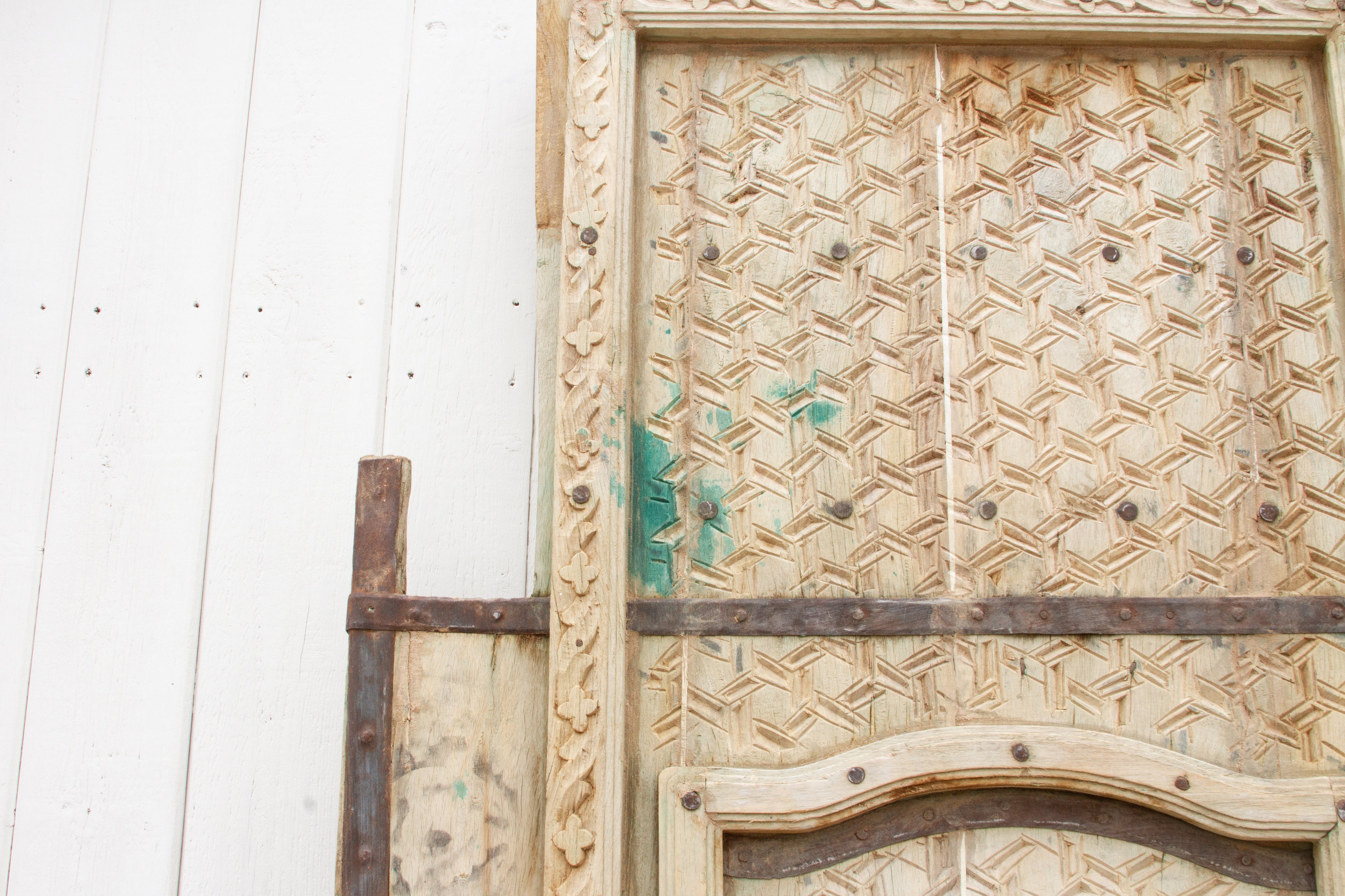 Pair of Antique Rajasthani Carved Doors– DE-COR | Globally Inspired