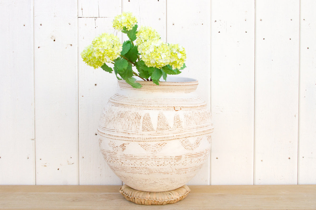 Antique Finely Engraved African Pot– DE-COR | Globally Inspired
