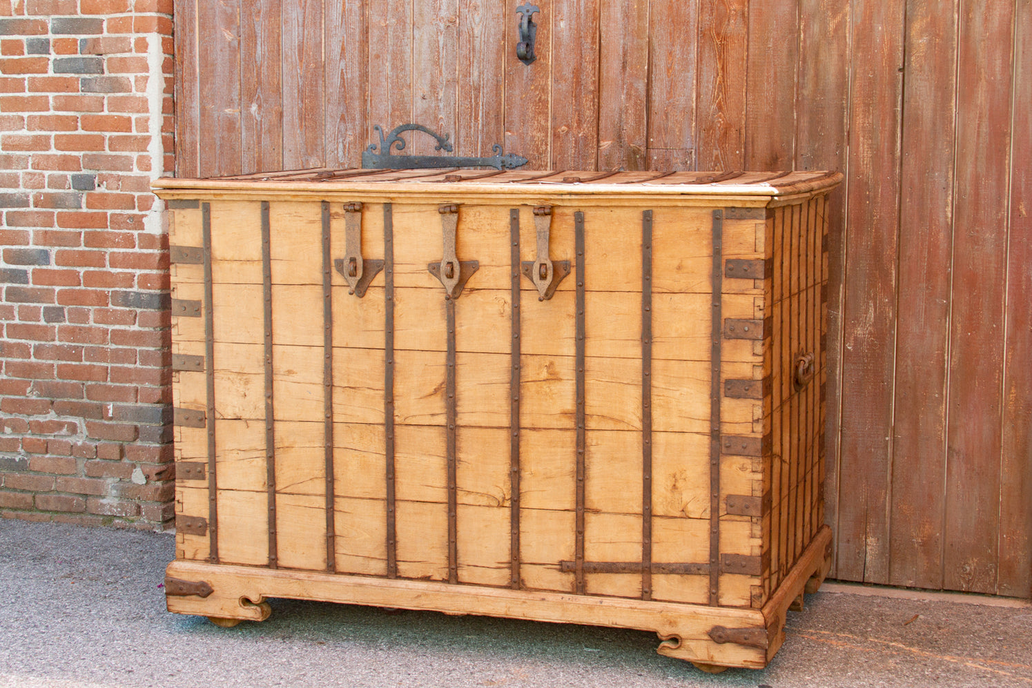 19th Century Oversized Rajasthani Grain Trunk– DE-COR | Globally Inspired