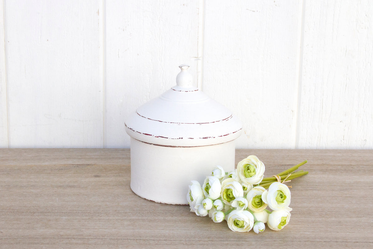 Dumri Farmhouse Indian Box with Lid– DE-COR | Globally Inspired